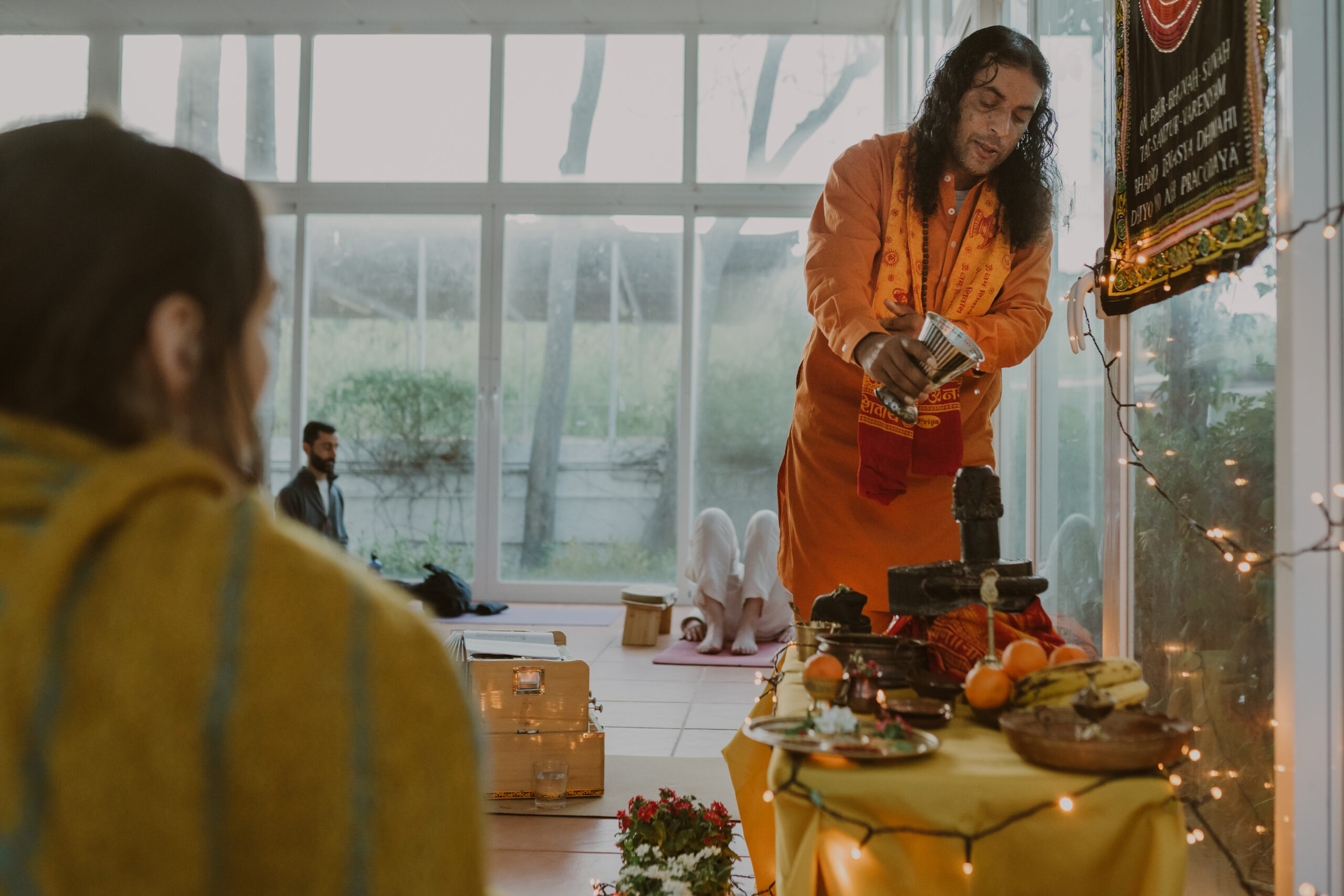 Il bramino Guru Yogi Prakash per la prima volta in Italia - Terra Nuova